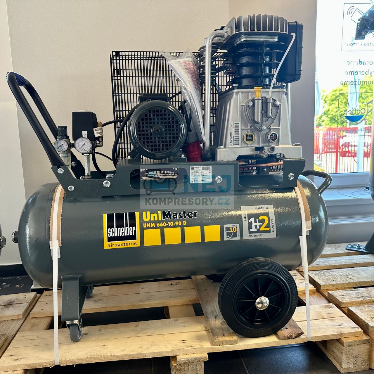 Pístový kompresor Schneider UniMaster 660-10-90 D | NEJ KOMPRESORY.cz